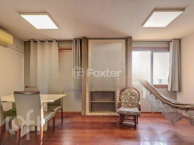 Apartamento com 2 dormitórios em Porto Alegre