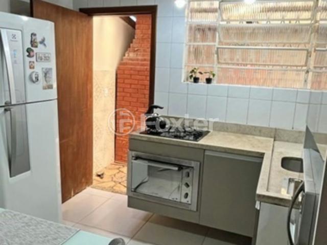 Apartamento com 2 dormitórios em Porto Alegre