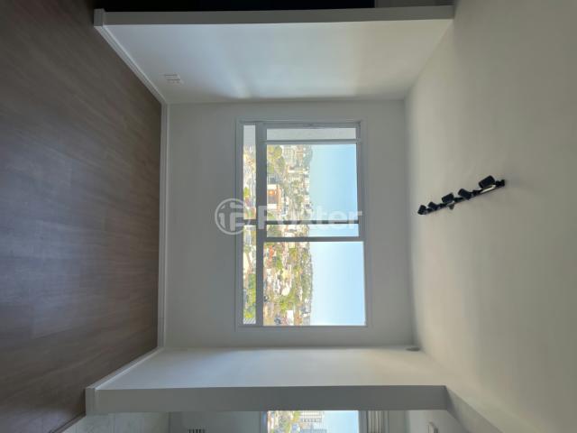 Apartamento com 2 dormitórios em Porto Alegre