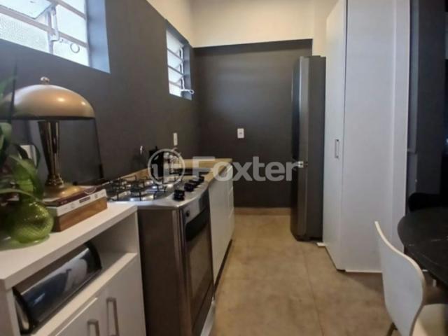 Apartamento com 2 dormitórios em Porto Alegre