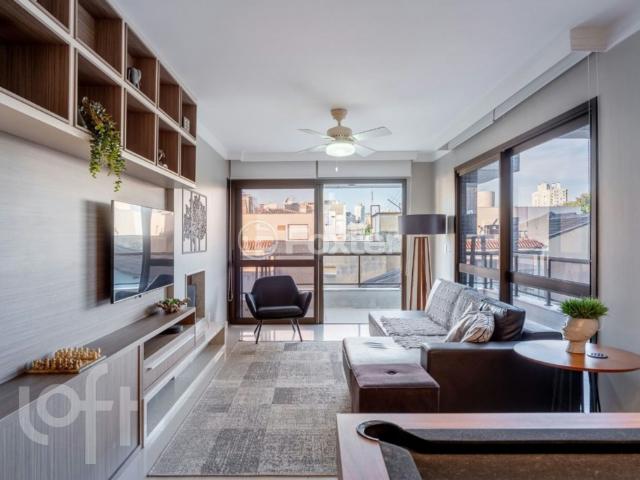 Apartamento com 2 dormitórios em Porto Alegre
