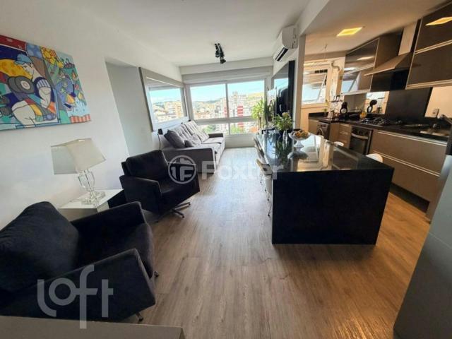 Apartamento com 2 dormitórios em Porto Alegre