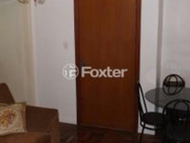 Apartamento com 2 dormitórios em Porto Alegre