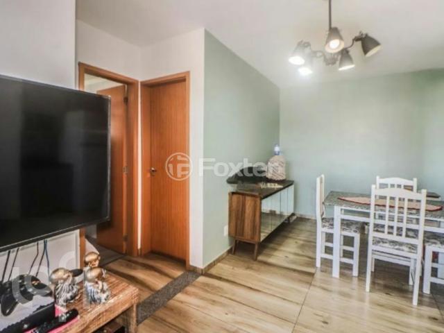 Apartamento com 2 dormitórios em Porto Alegre