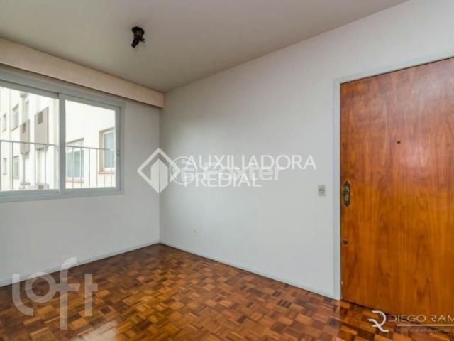 Apartamento com 2 dormitórios em Porto Alegre