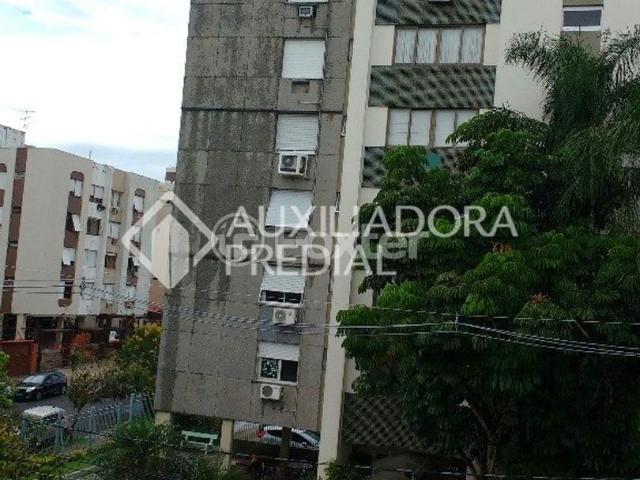 Apartamento com 2 dormitórios em Porto Alegre