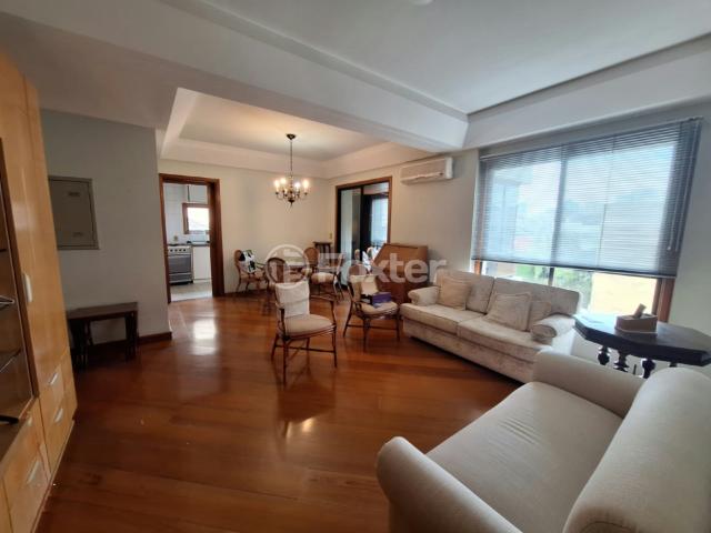 Apartamento com 2 dormitórios em Porto Alegre