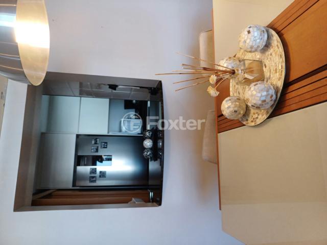 Apartamento com 2 dormitórios em Porto Alegre
