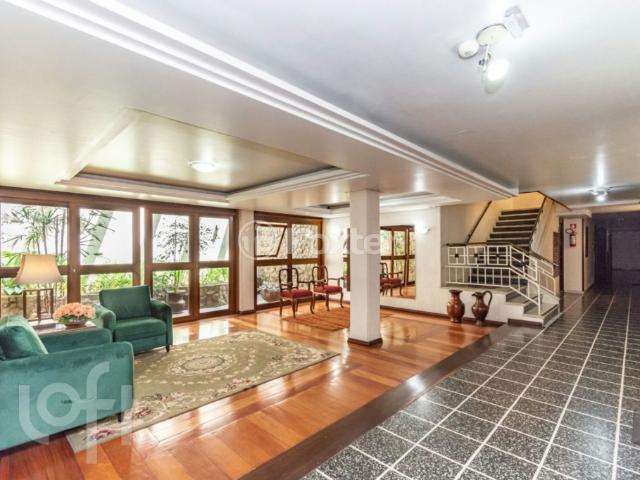 Apartamento com 2 dormitórios em Porto Alegre