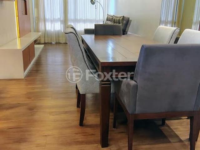 Apartamento com 2 dormitórios em Porto Alegre