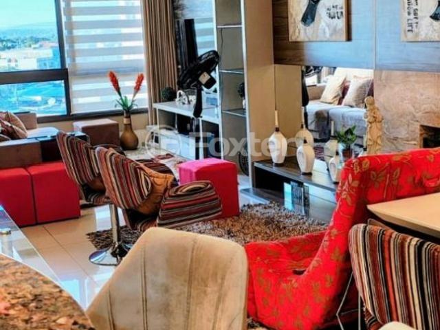 Apartamento com 2 dormitórios em Porto Alegre