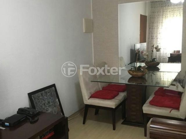 Apartamento com 2 dormitórios em Porto Alegre