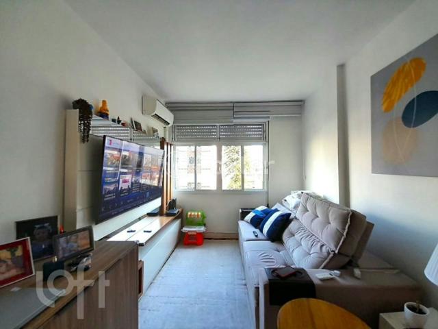 Apartamento com 2 dormitórios em Porto Alegre
