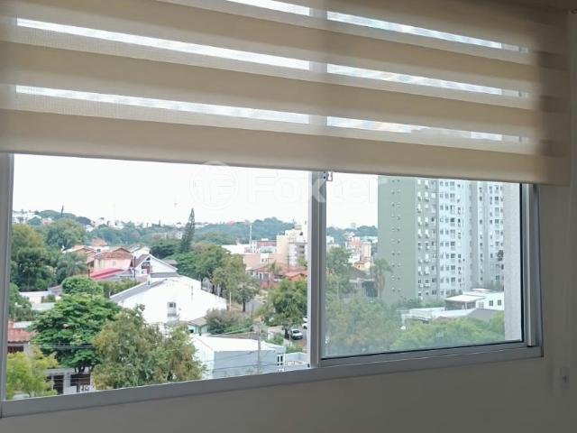 Apartamento com 2 dormitórios em Porto Alegre