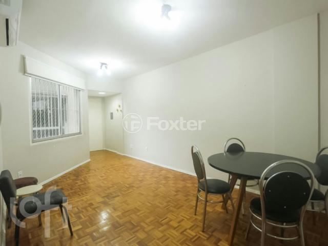 Apartamento com 2 dormitórios em Porto Alegre