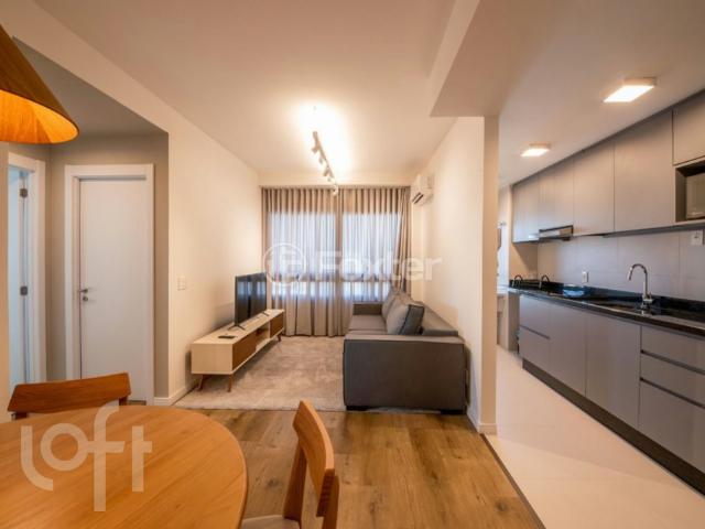 Apartamento com 2 dormitórios em Porto Alegre