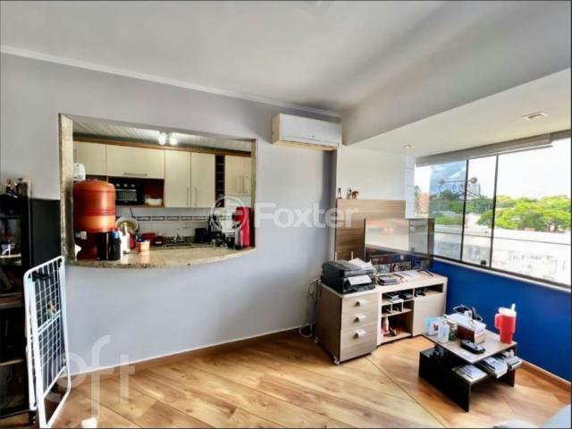 Apartamento com 2 dormitórios em Porto Alegre