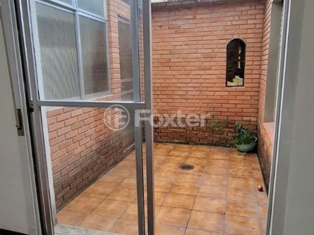 Apartamento com 2 dormitórios em Porto Alegre
