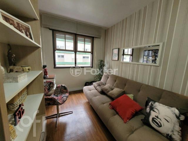 Apartamento com 2 dormitórios em Porto Alegre