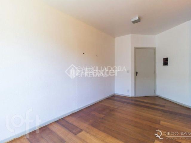 Apartamento com 2 dormitórios em Porto Alegre