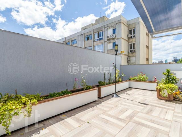 Apartamento com 2 dormitórios em Porto Alegre