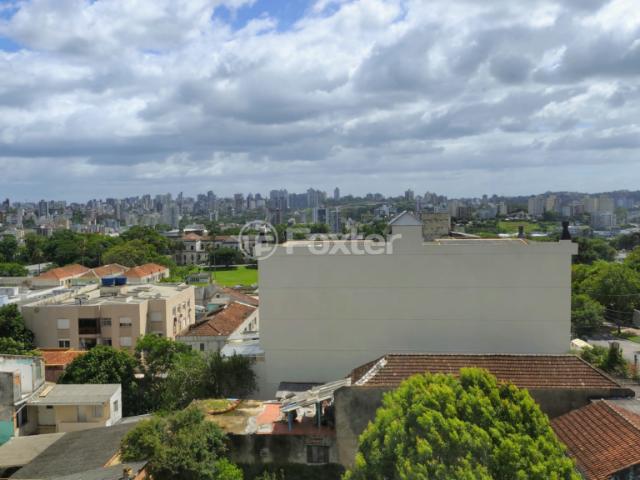 Apartamento com 2 dormitórios em Porto Alegre