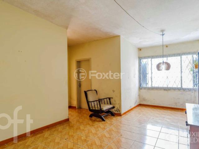 Apartamento com 2 dormitórios em Porto Alegre