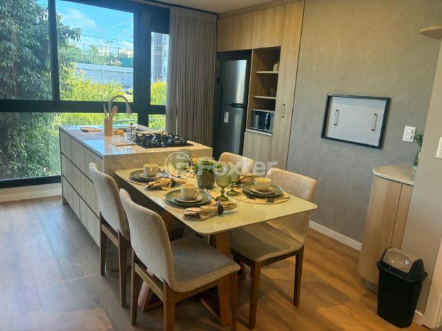 Apartamento com 2 dormitórios em Porto Alegre