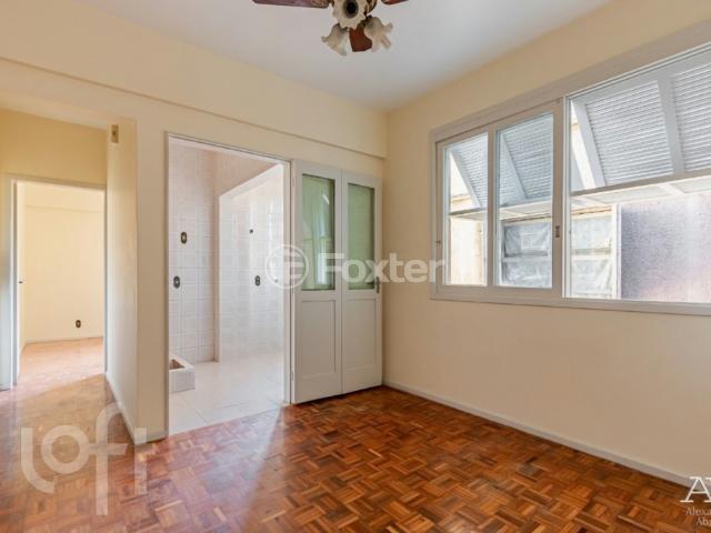 Apartamento com 2 dormitórios em Porto Alegre