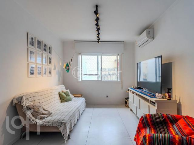 Apartamento com 2 dormitórios em Porto Alegre