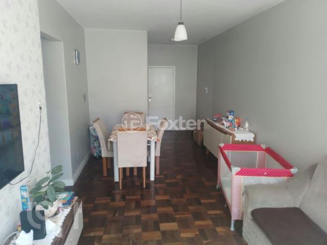 Apartamento com 2 dormitórios em Porto Alegre
