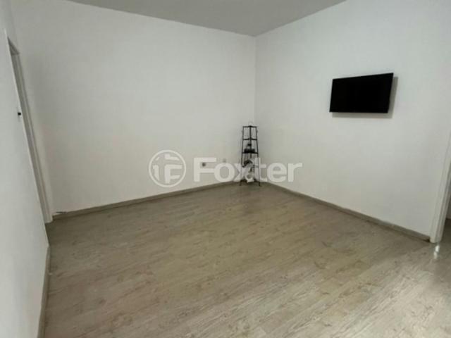Apartamento com 2 dormitórios em Porto Alegre