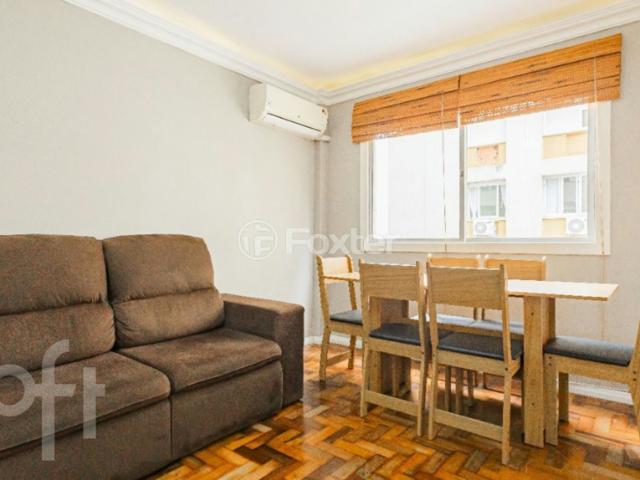 Apartamento com 2 dormitórios em Porto Alegre