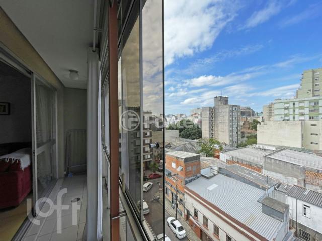 Apartamento com 2 dormitórios em Porto Alegre