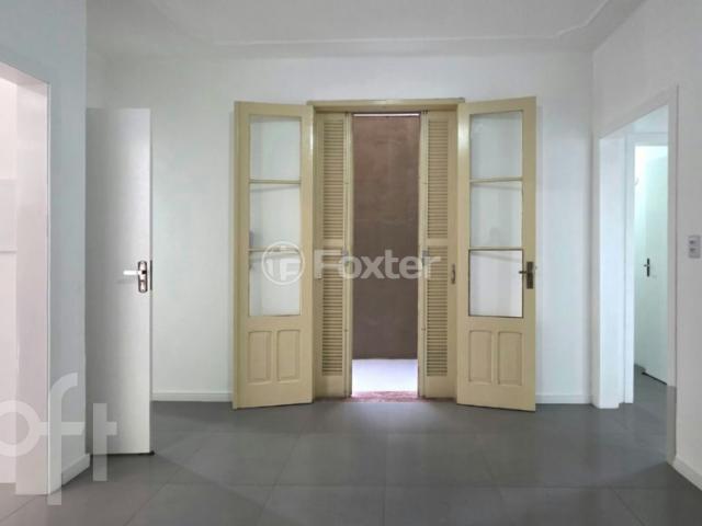 Apartamento com 2 dormitórios em Porto Alegre