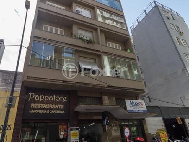 Apartamento com 2 dormitórios em Porto Alegre