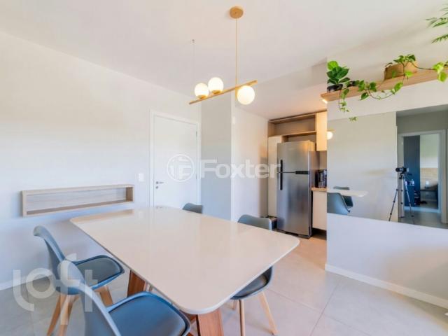 Apartamento com 2 dormitórios em Porto Alegre