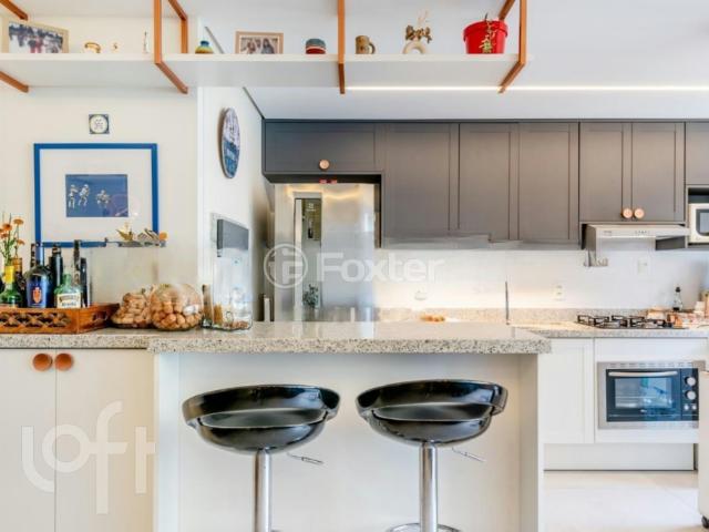 Apartamento com 2 dormitórios em Porto Alegre