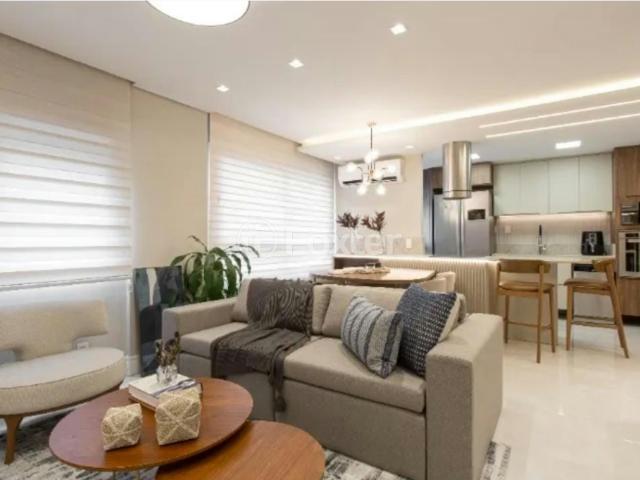 Apartamento com 2 dormitórios em Porto Alegre