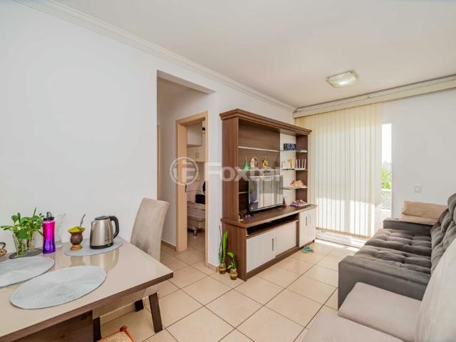 Apartamento com 2 dormitórios em Porto Alegre
