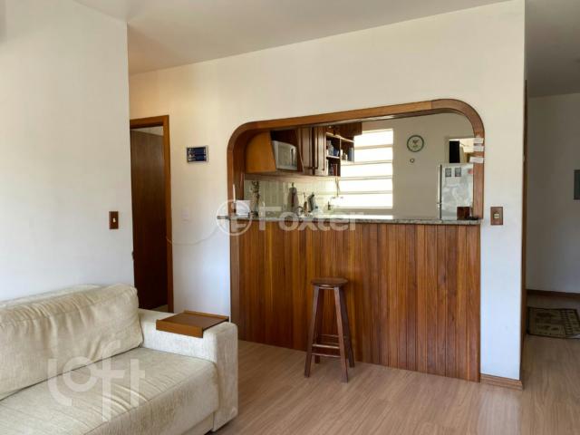Apartamento com 2 dormitórios em Porto Alegre