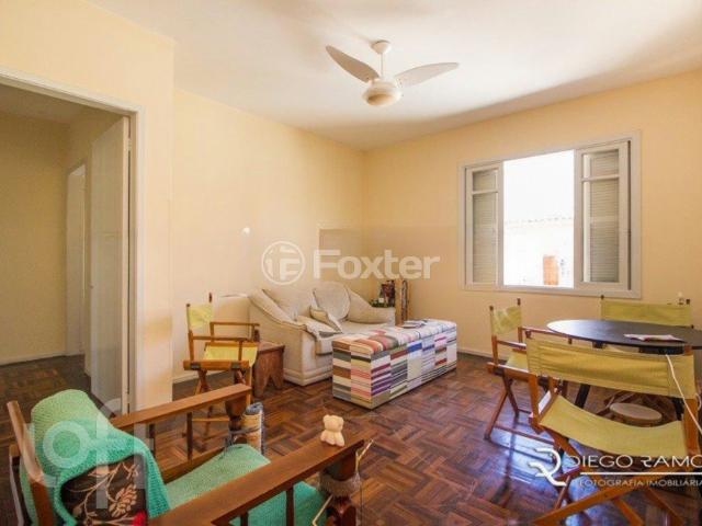 Apartamento com 2 dormitórios em Porto Alegre