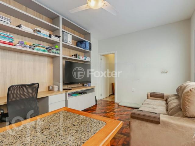 Apartamento com 2 dormitórios em Porto Alegre