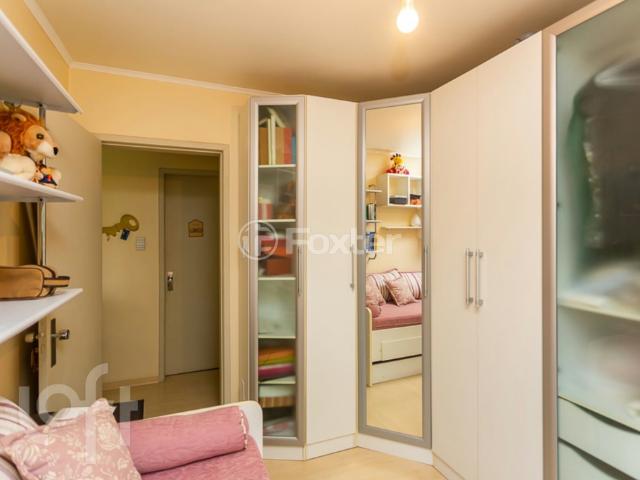 Apartamento com 2 dormitórios em Porto Alegre