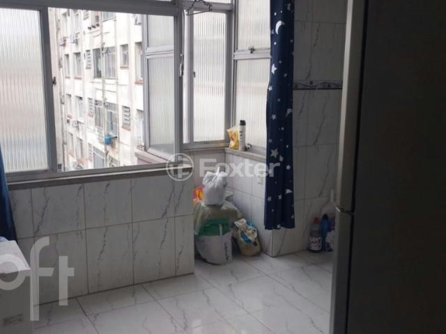 Apartamento com 2 dormitórios em Porto Alegre