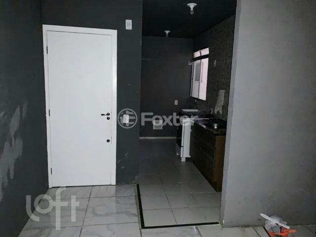 Apartamento com 2 dormitórios em Porto Alegre