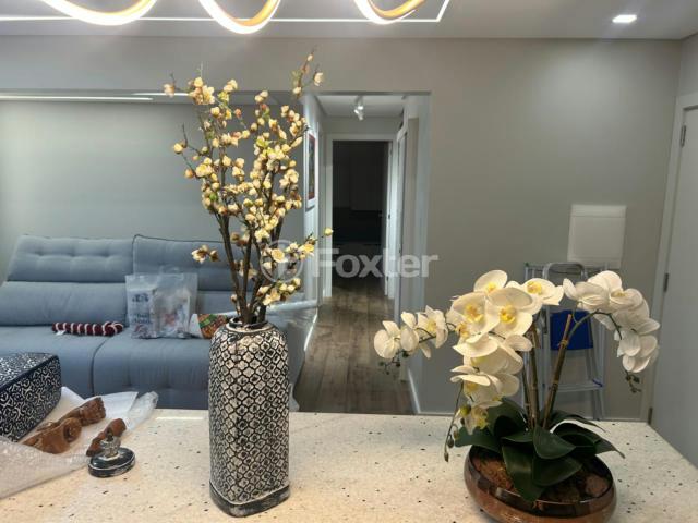 Apartamento com 2 dormitórios em Porto Alegre
