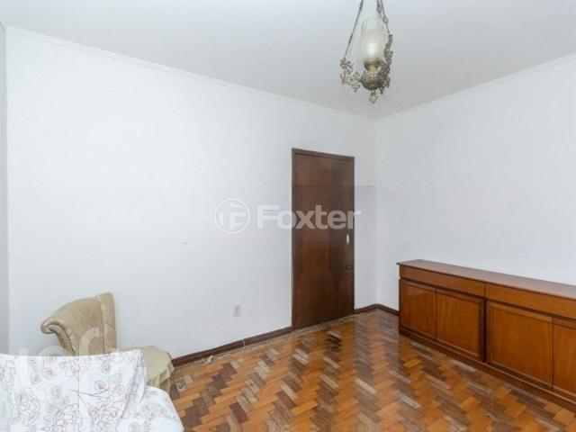 Apartamento com 2 dormitórios em Porto Alegre