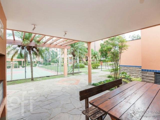 Apartamento com 2 dormitórios em Porto Alegre