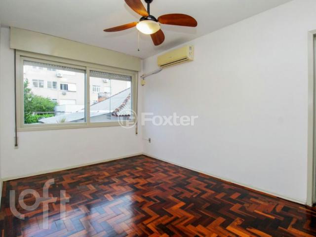 Apartamento com 2 dormitórios em Porto Alegre